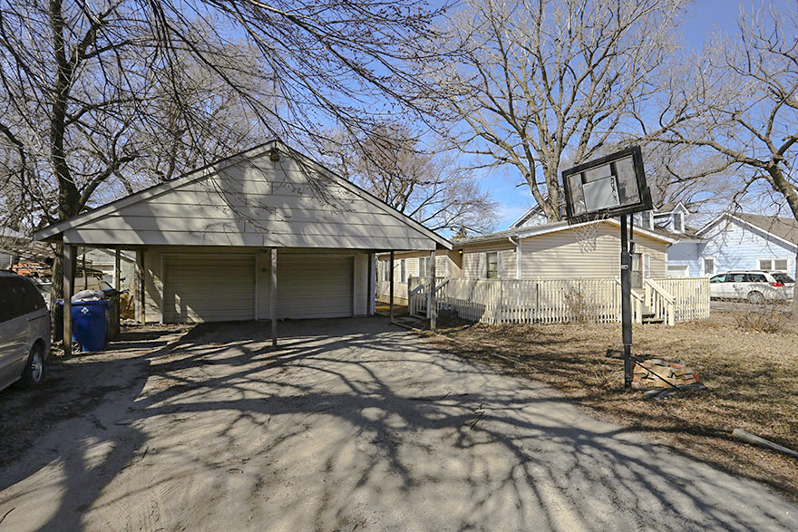 215 N Main St, BENTON, KS 67017 - McCurdy | Real Estate & Auction