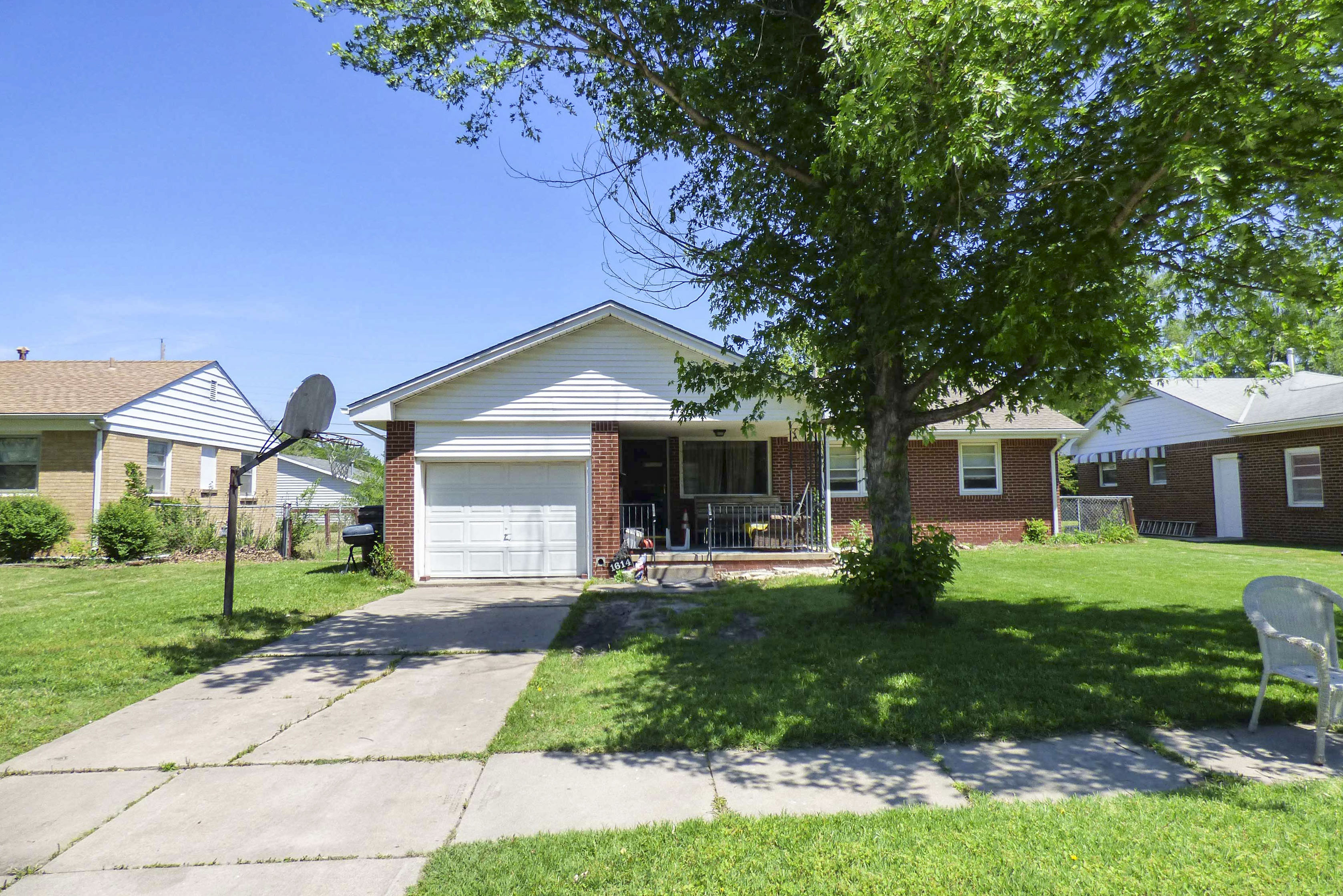 1614 W. Greenfield St., WICHITA, KS 67217 - McCurdy | Real Estate & Auction