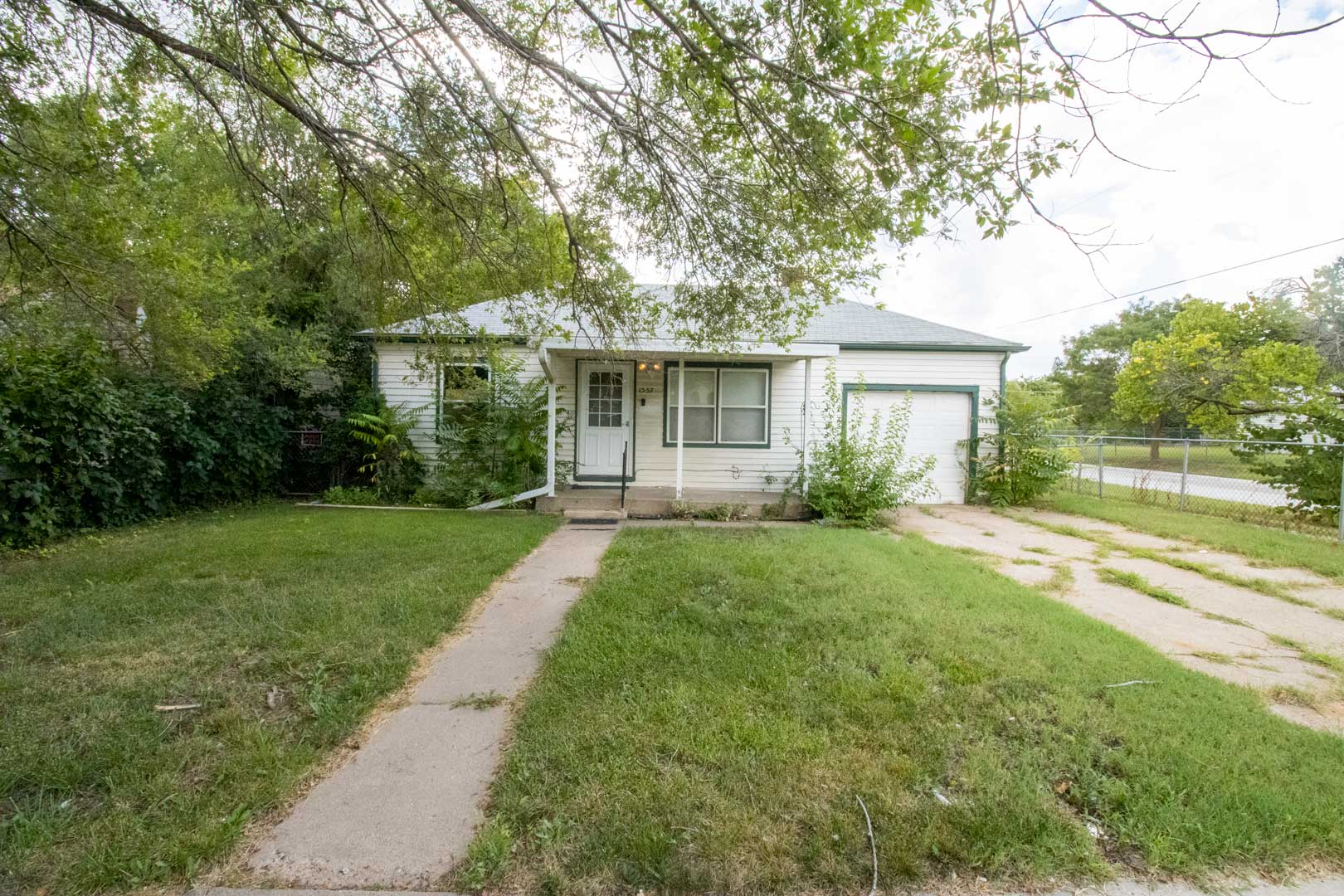 1557-n-erie-ave-wichita-ks-67214-mccurdy-real-estate-auction